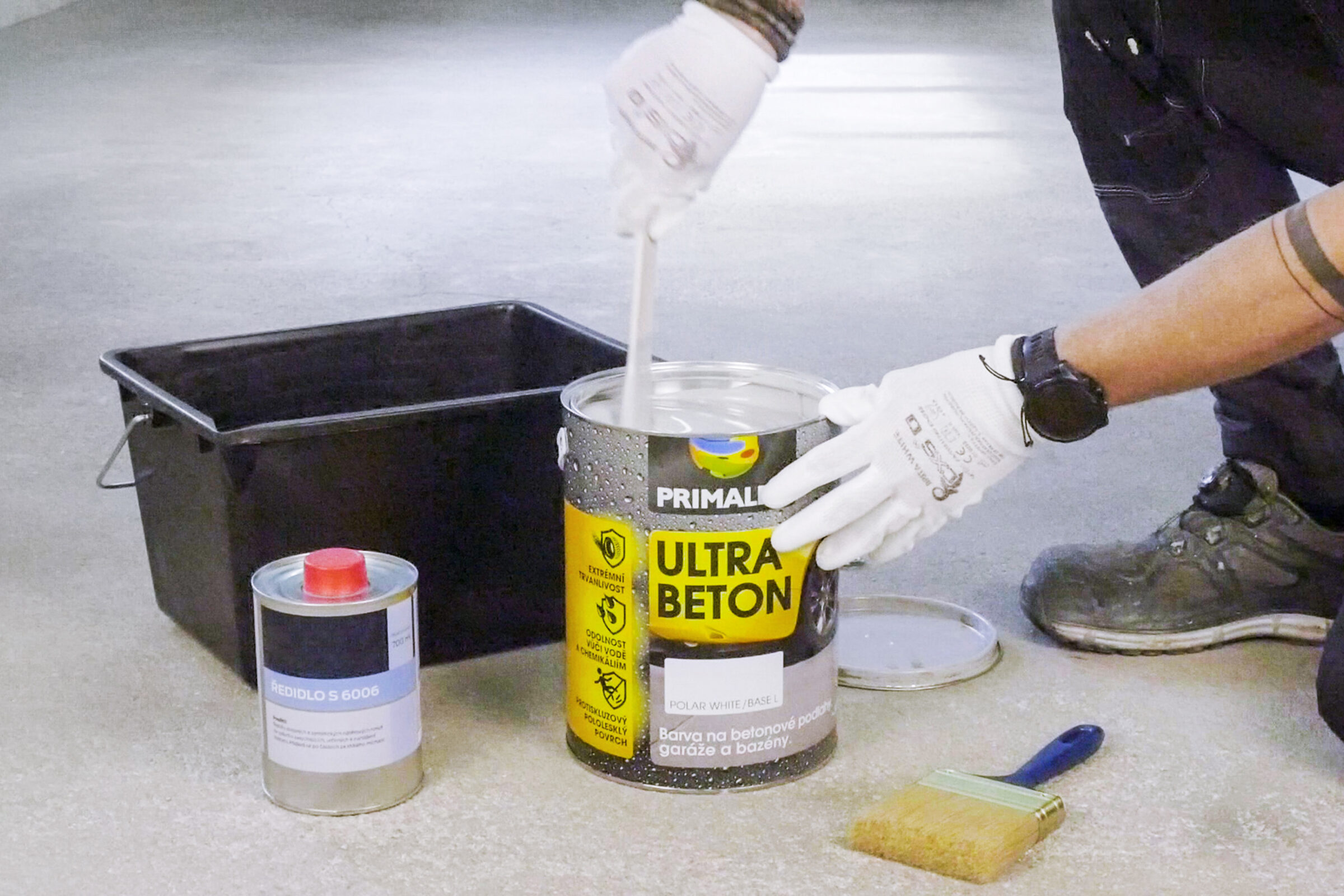 Jak na údržbu betonových povrchů? Jednoduše s novinkou Primalex Ultra ...